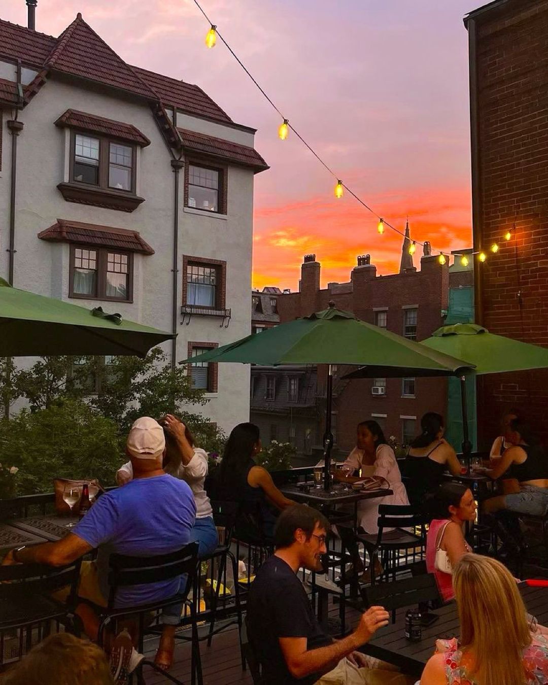 Open-air Roof Deck at the Beacon Hill Hotel - Joyraft