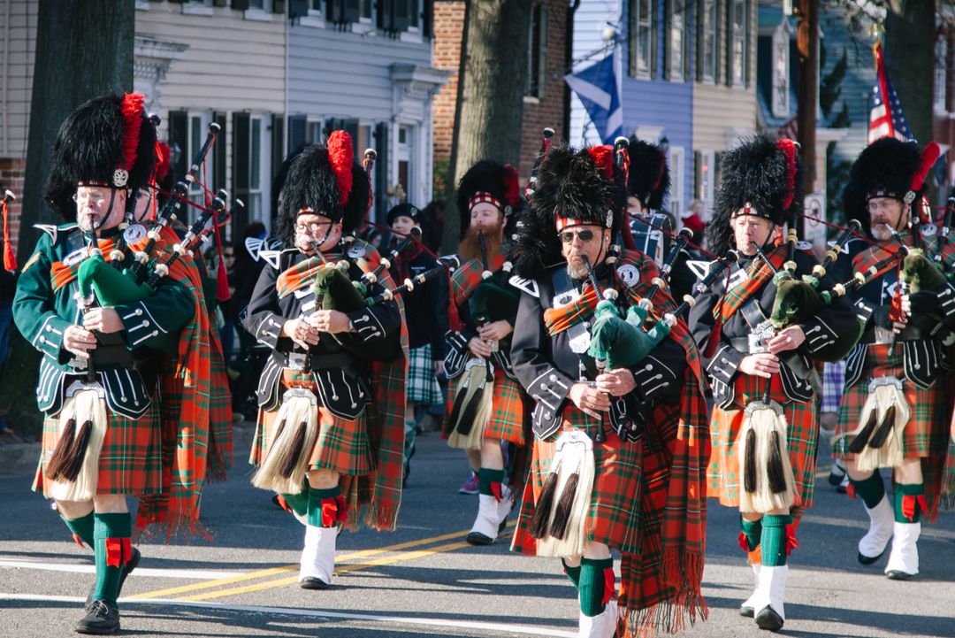 53rd Annual Alexandria Scottish Christmas Walk Parade - Joyraft