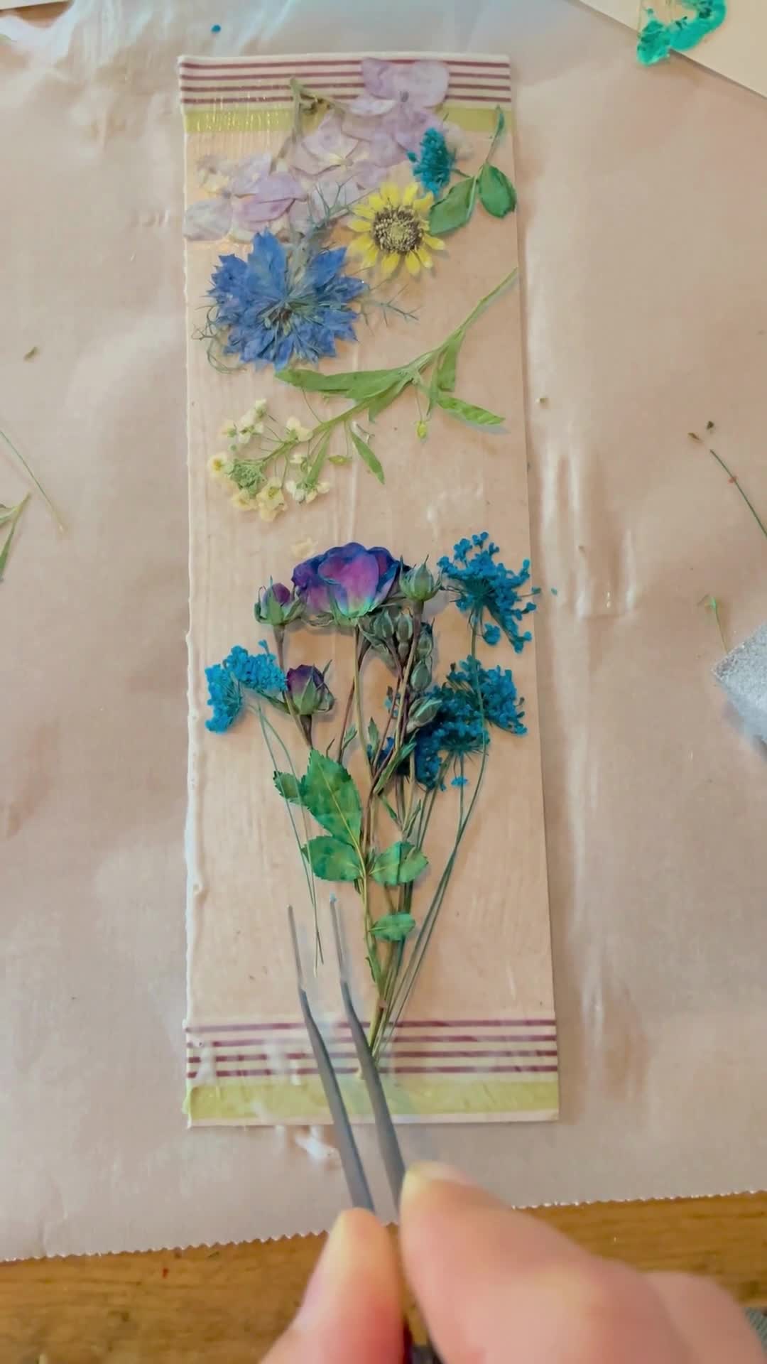 Floral Bookmark Making in Boston by Hoamsy [08/03/24]