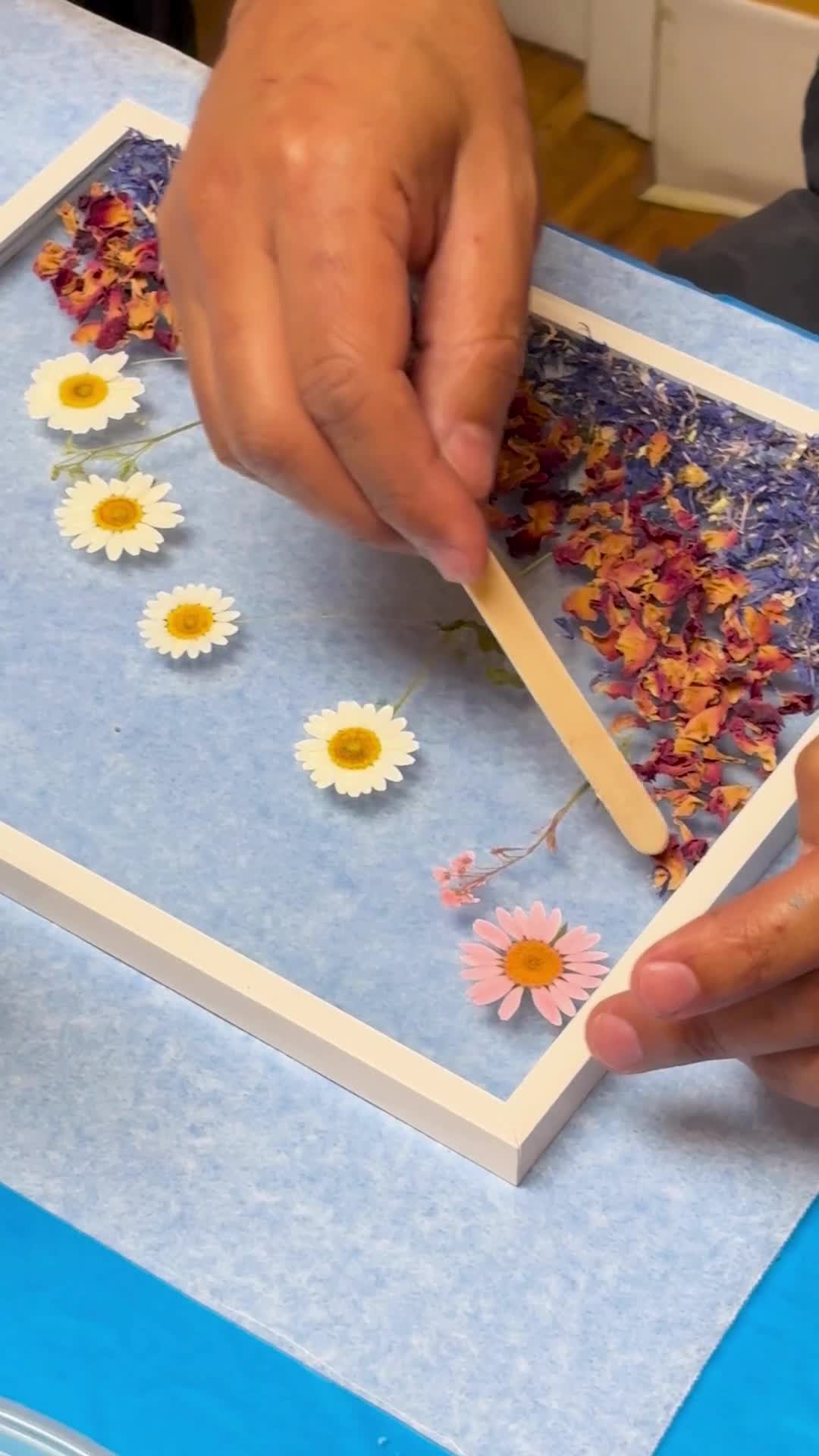 Resin Floral Frame Making Salem by Hoamsy [09/12/24]